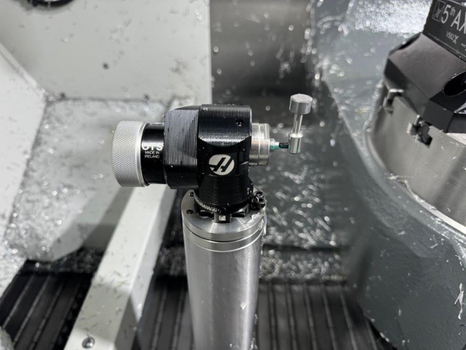 CNC MACHINING CENTERS: Haas UMC-500 5 Axis Vertical Machining Center ...